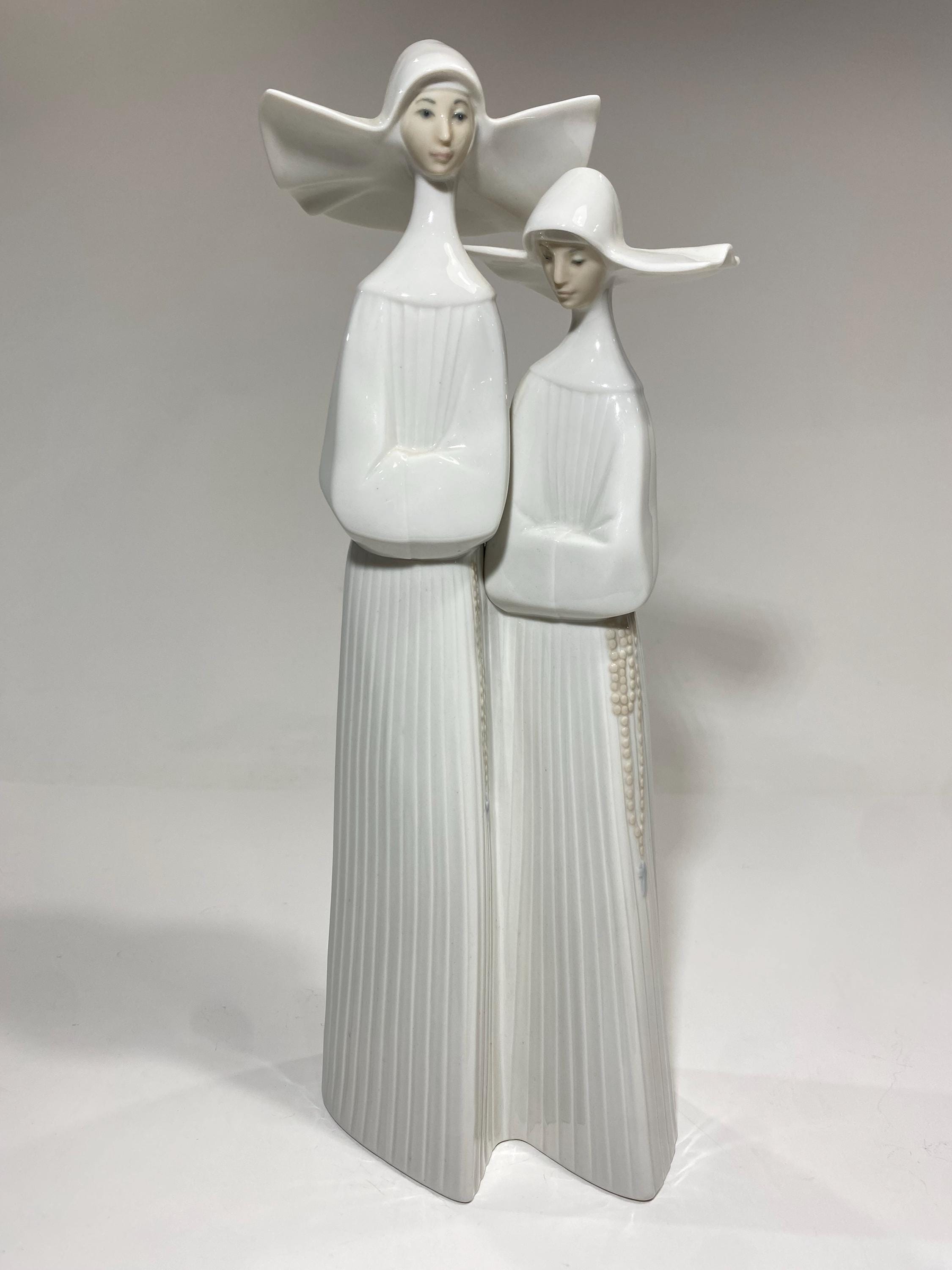 Lladro Two Nuns Figurine #4611 Retired White Porcelain Spain Religious ...