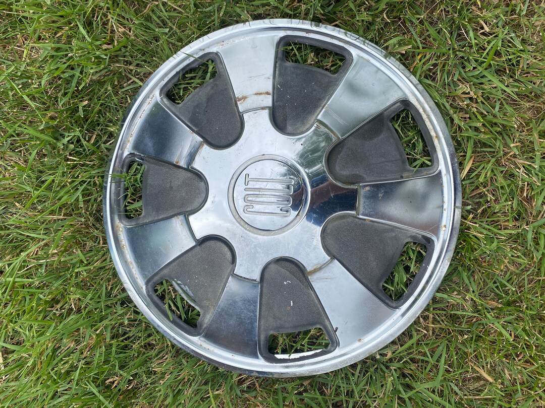 Vintage Dodge Colt Hubcaps | 1971-1972 Wheel Covers With Rust ...