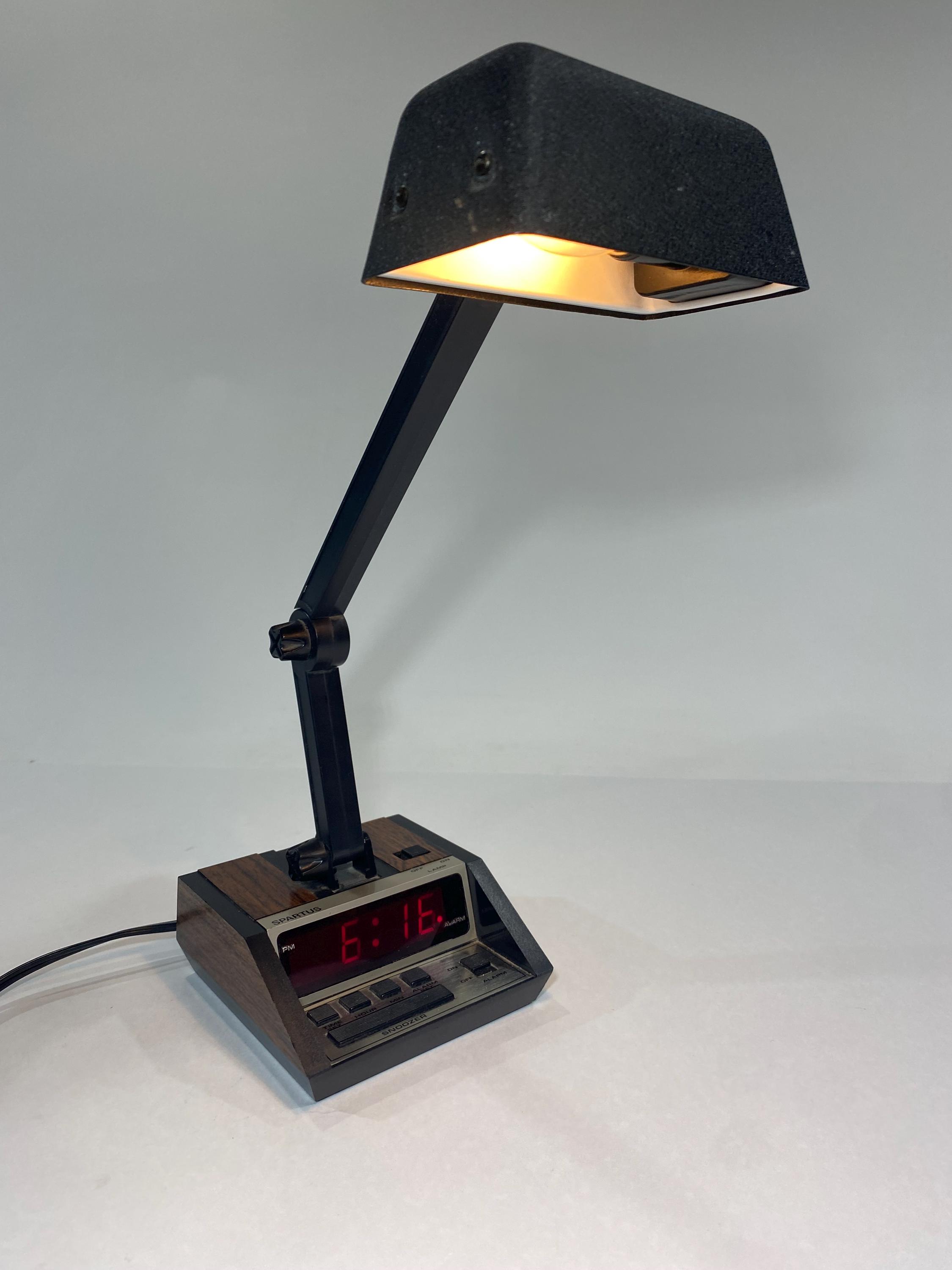 Vintage Spartus Alarm Clock Desk Lamp Digital Woodgrain Mid Century ...
