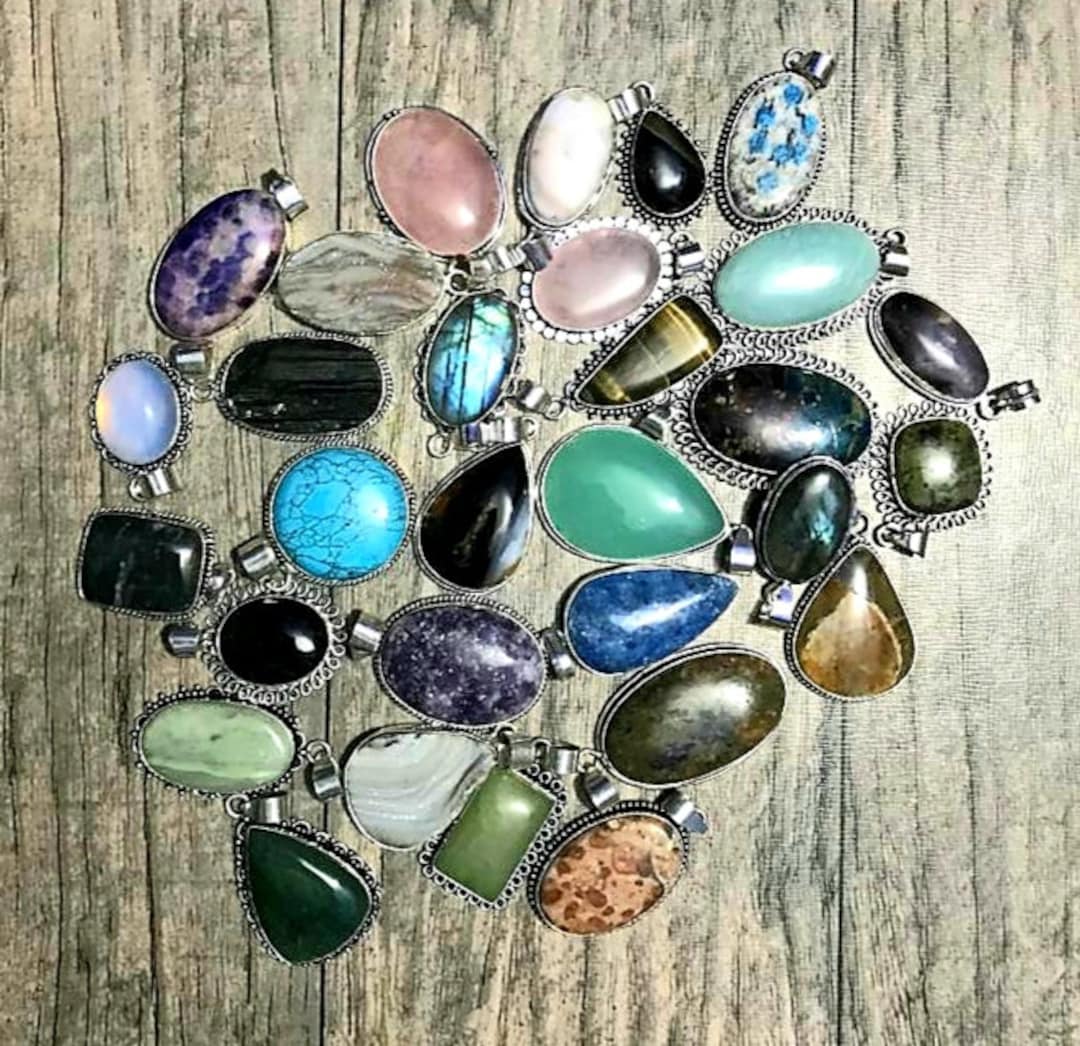 Assorted Crystal Handmade Pendant Necklace for Women Wholesale Pendant ...