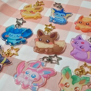Eevee Eeveelutions Keychain / Pokemon Acrylic Charm / Sylveon Leafeon Umbreon Vaporeon Glaceon ...