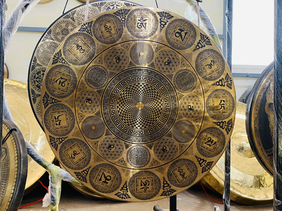 50cm -100cm Fancy Handmade Gong- Made in Nepal- Chakras of Mantras ...