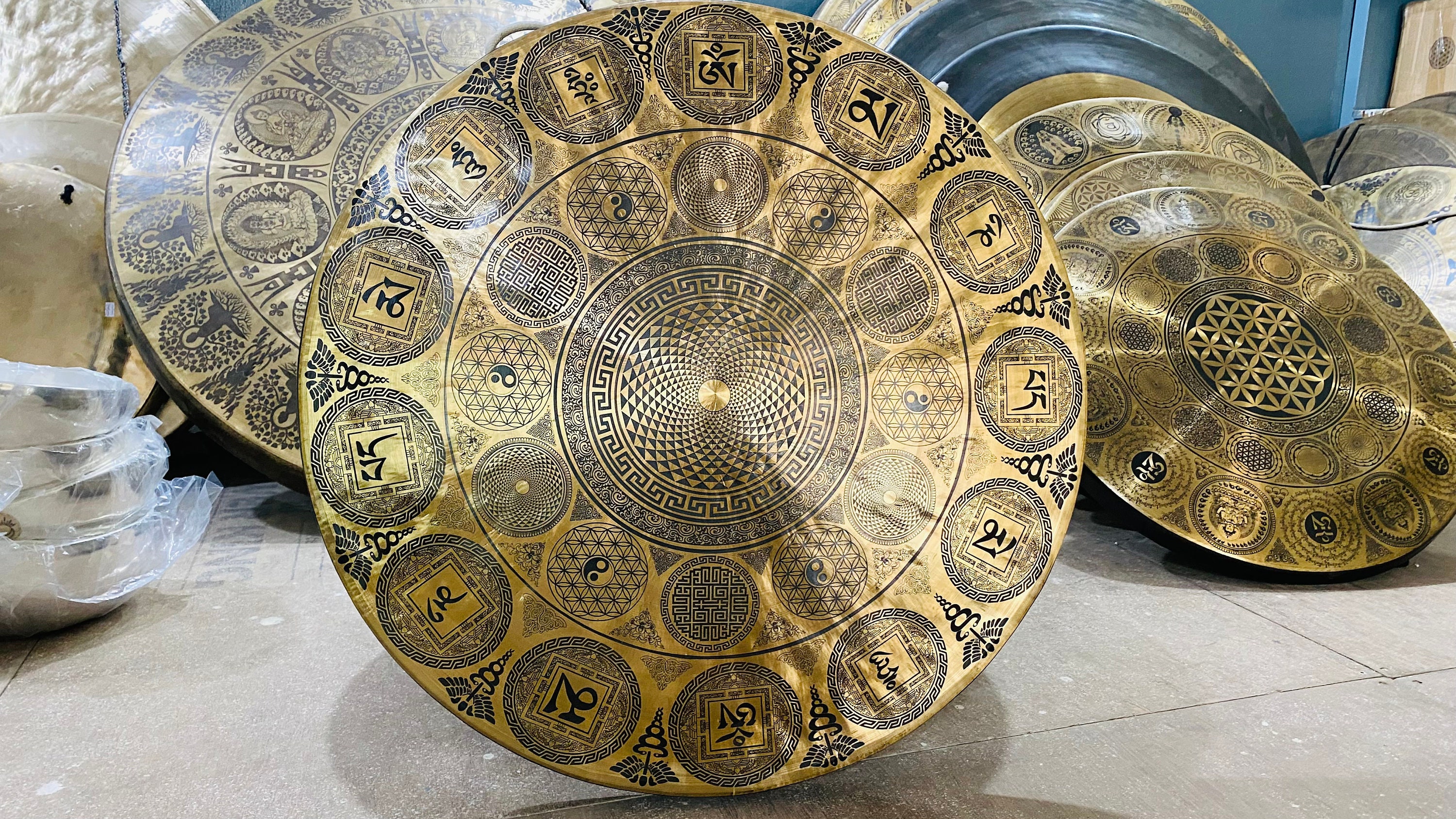 50cm -100cm Fancy Handmade Gong- Made in Nepal- Chakras of Mantras ...