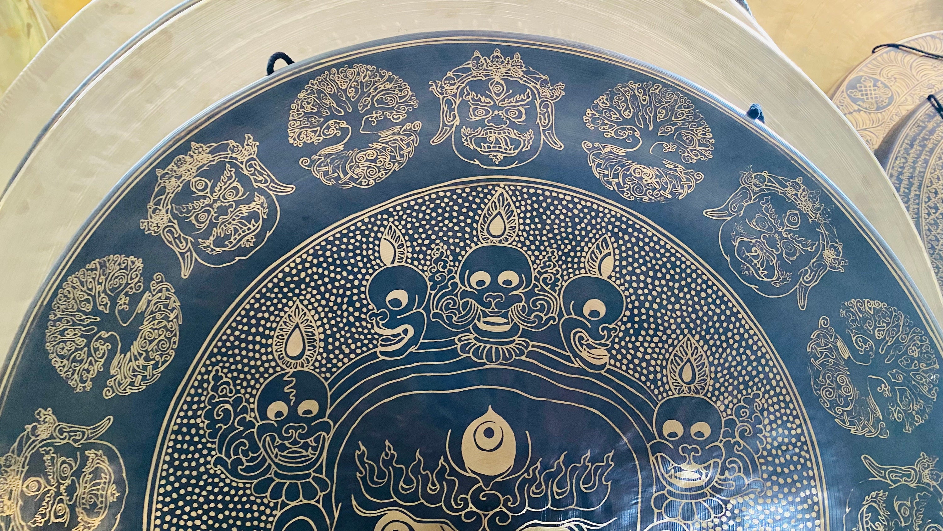 Kaal Bhairav Tibetan Gong – Tree of Life, Meditation Healing - Etsy