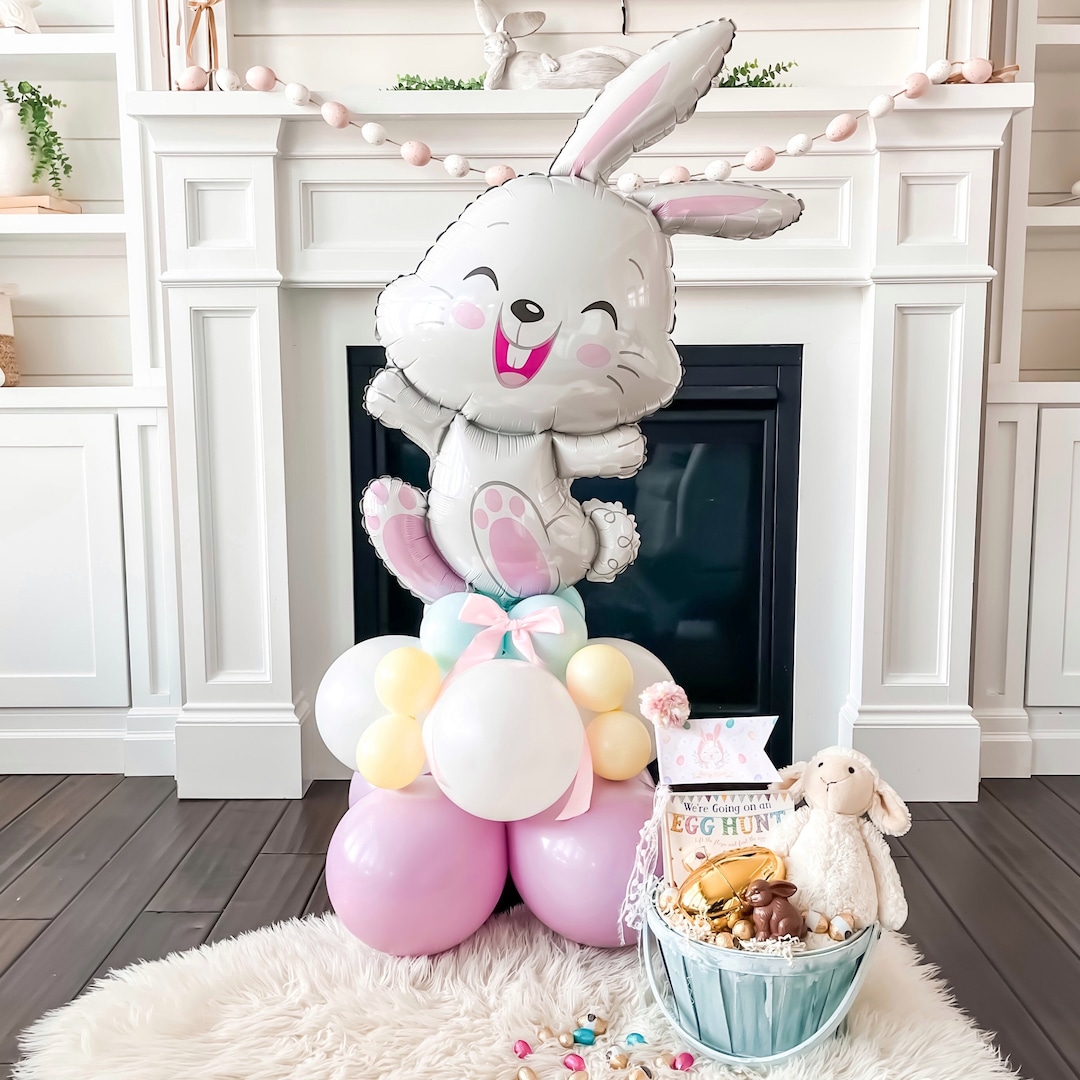 Hopping Bunny Balloon Stack || Easter Balloon Decor || Bunny Birthday ...