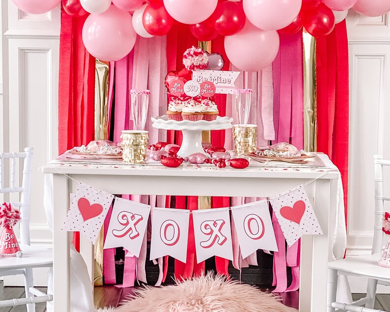 Valentine's Day Party Pack Printable Hugs & Kisses | Etsy