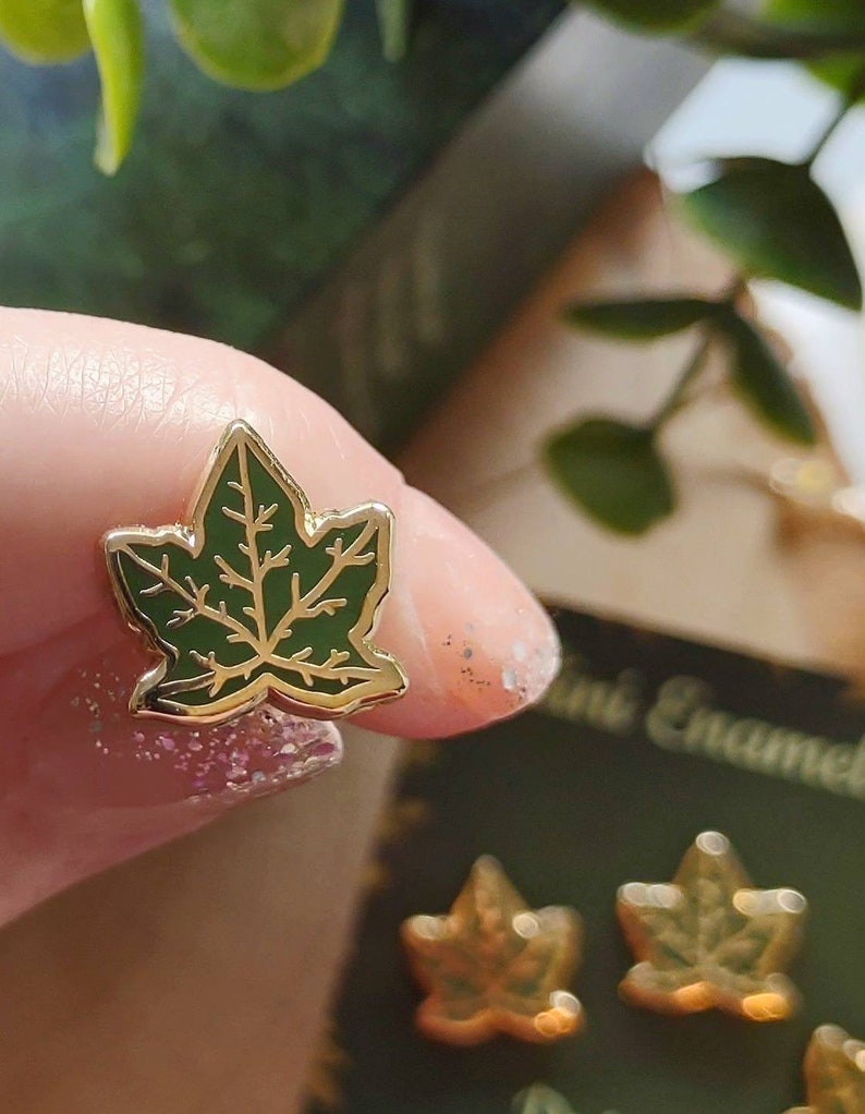 Ivy Leaf Mini Enamel Pin 2cm Mini Pin Board Filler Pins - Etsy