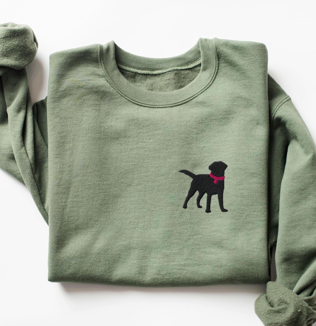 EMBROIDERED Labrador Retriever Sweatshirt, Black Lab Crewneck Sweater ...