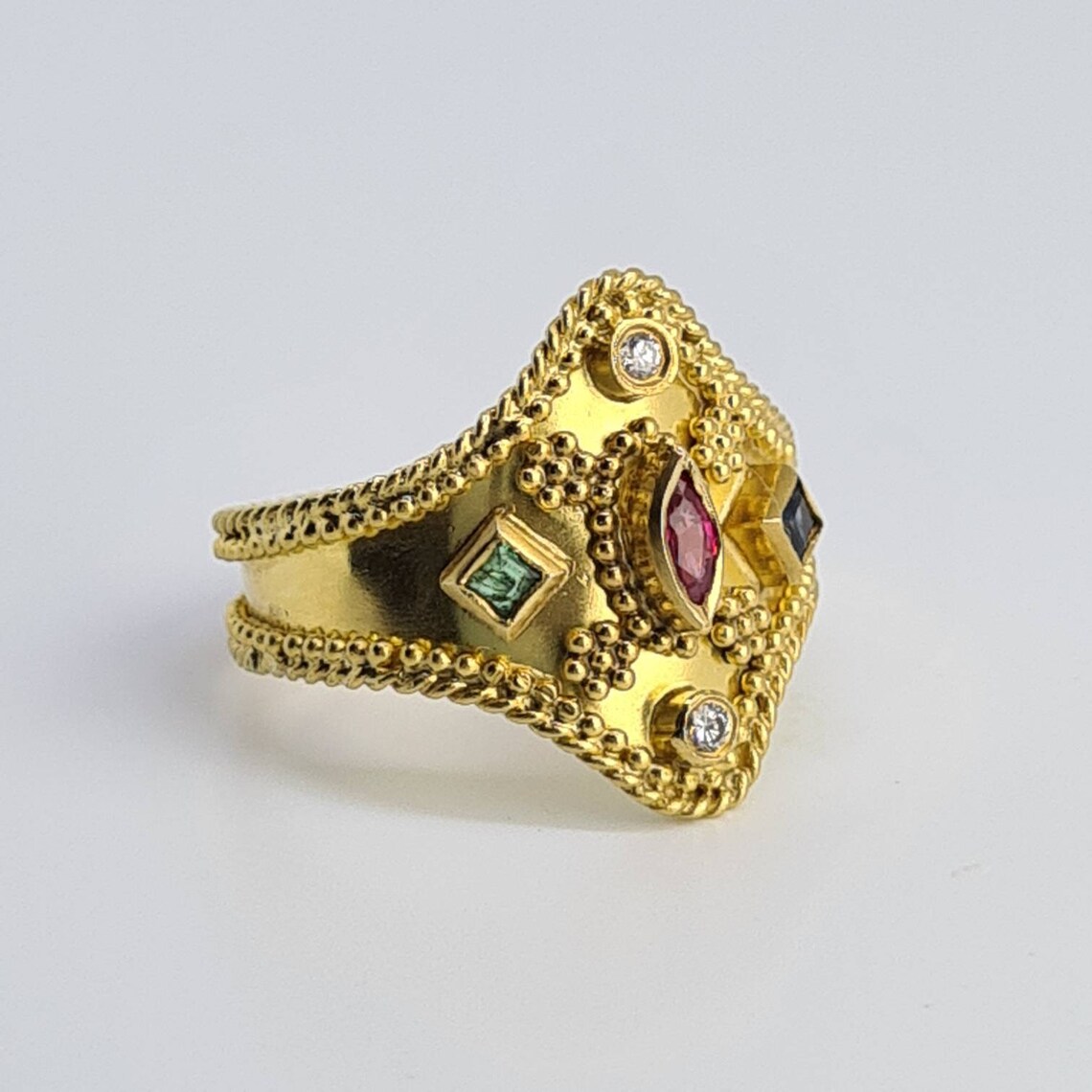 The ultimate Byzantine Ring in 18K Gold and big 4. Sapphire | Etsy