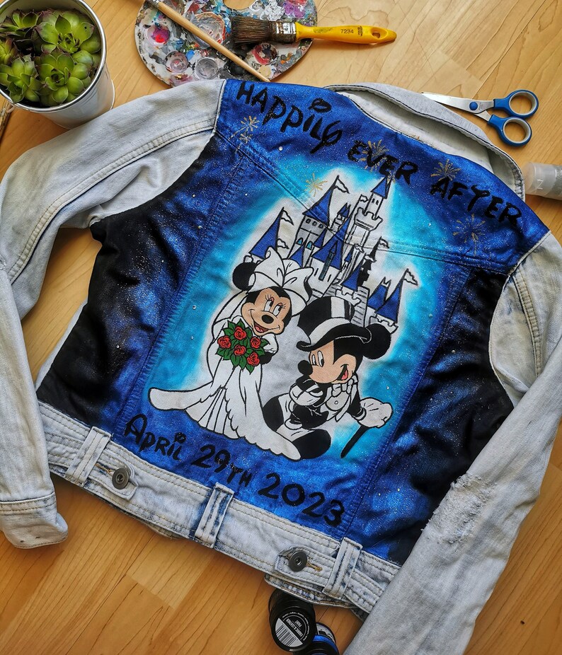 Disney Wedding Mickey and Minnie With Castle Custom Hand Painted Bride ...