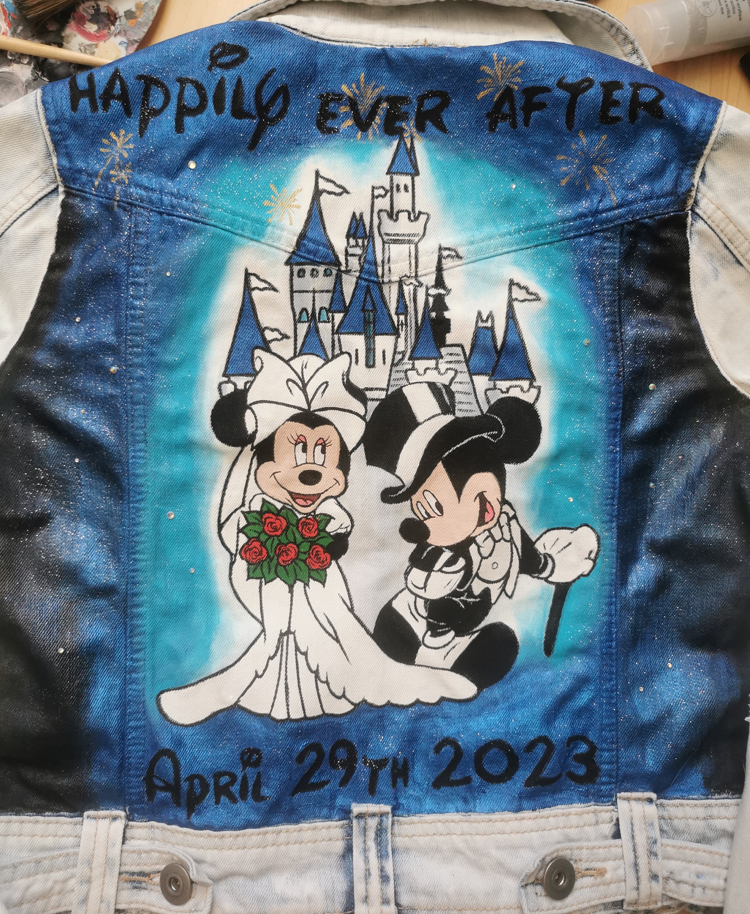 Disney Wedding Mickey and Minnie With Castle - Custom Hand Painted ...