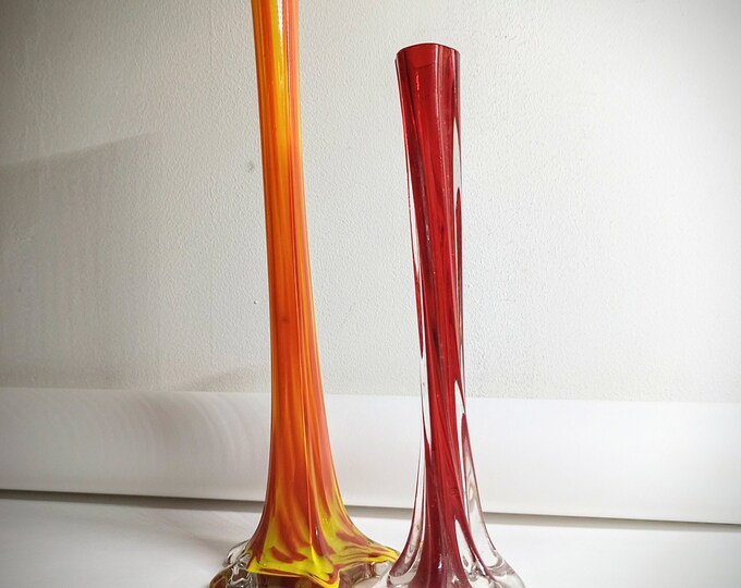 Beautiful Vintage Set of Two One Flower Vases Soliflore Twisted Glass ...