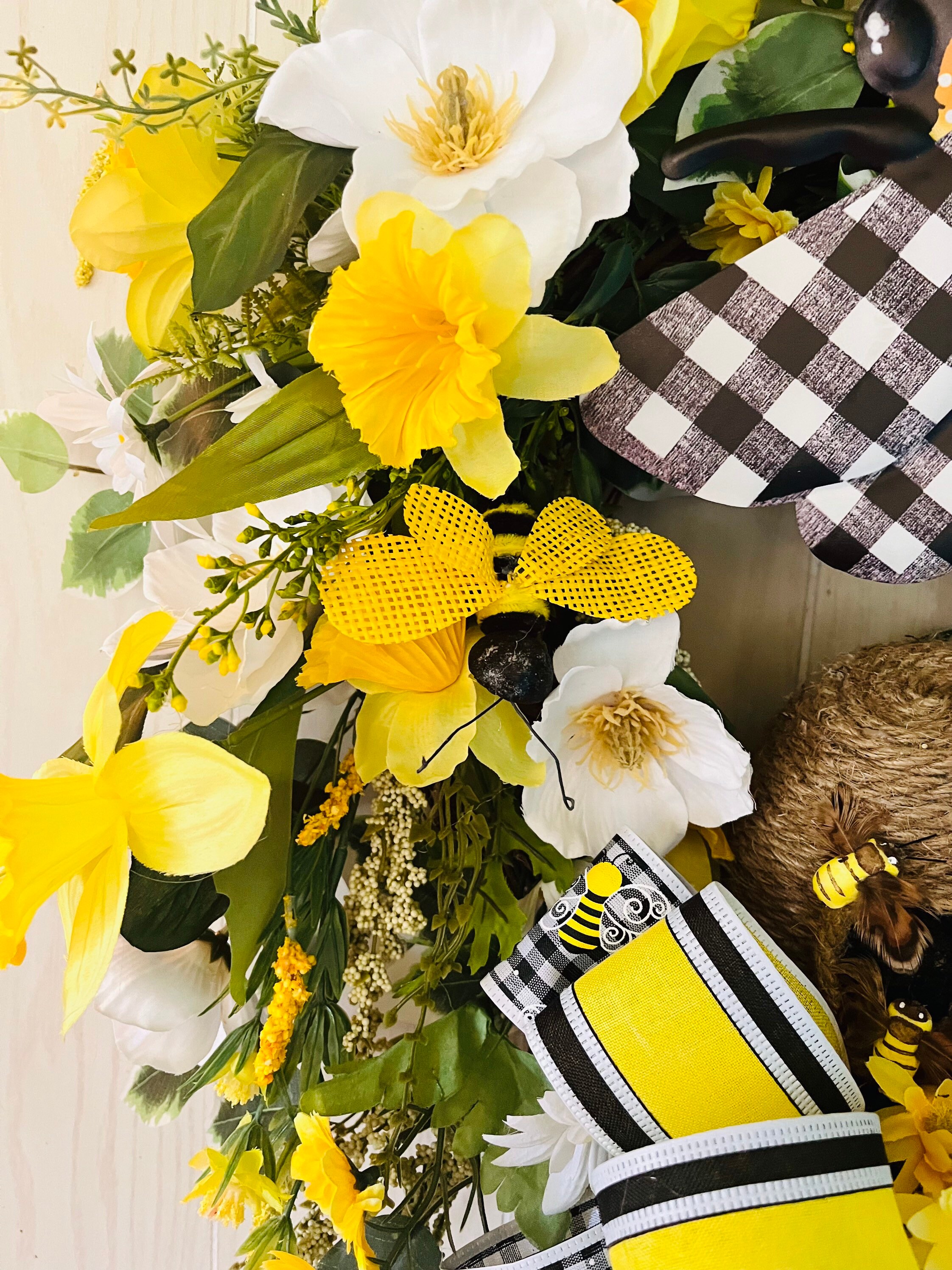 Bee Door Wreath, Bee Hive Wreath, Spring and Summer Bee Wreath, Bee ...