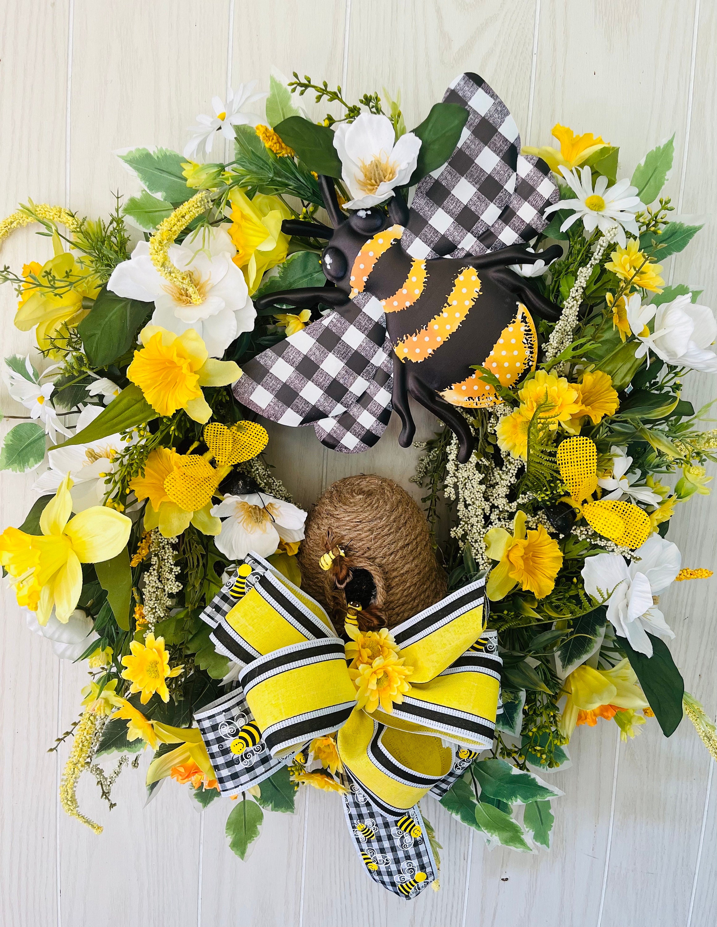 Bee Door Wreath, Bee Hive Wreath, Spring and Summer Bee Wreath, Bee ...