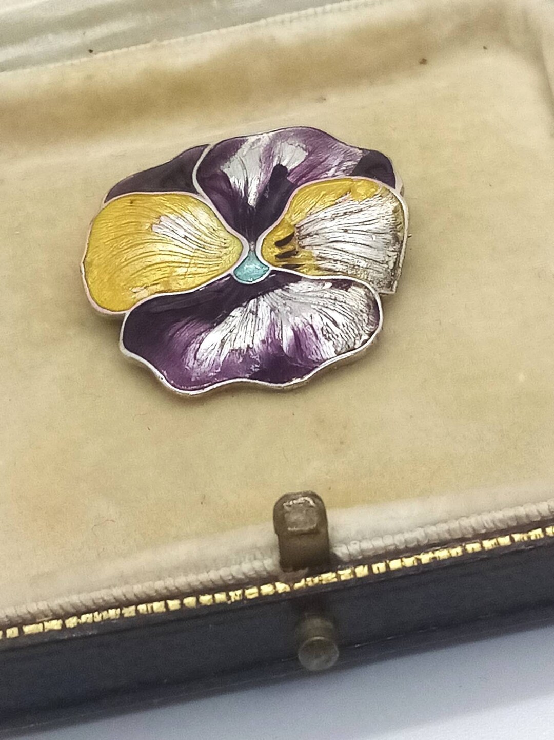 Antique Pansy Flower Brooch Dated 1918 Fully Hallmarked.historical and ...