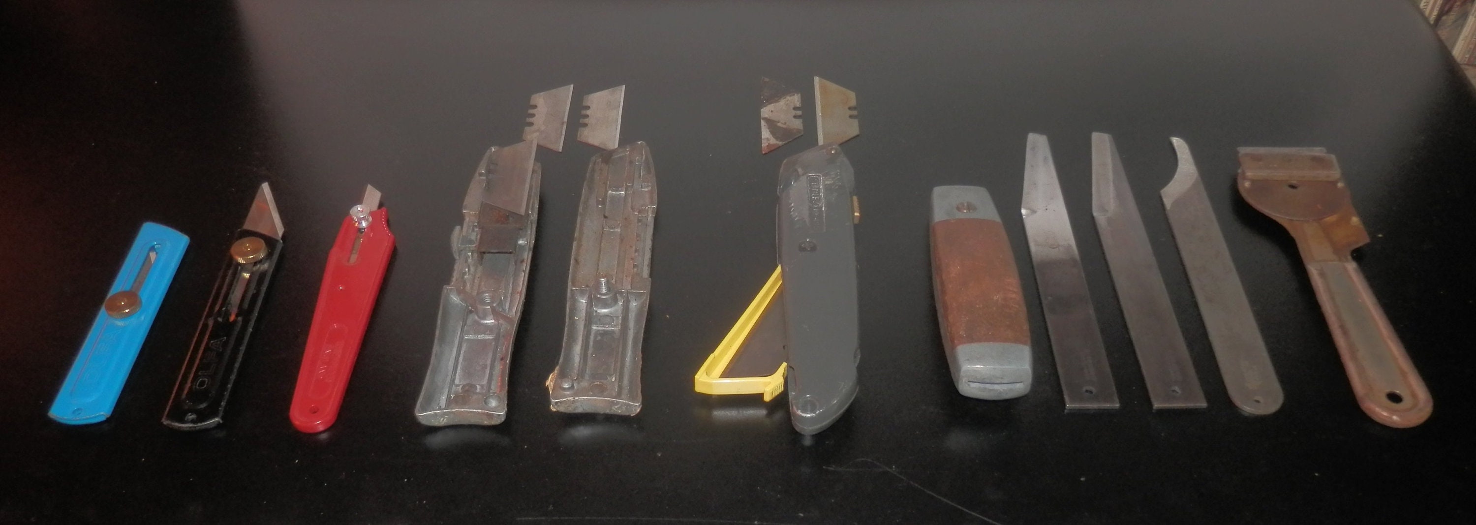 Collection of Old Utility Knives With Replaceable Blades. Lots of Sharp ...