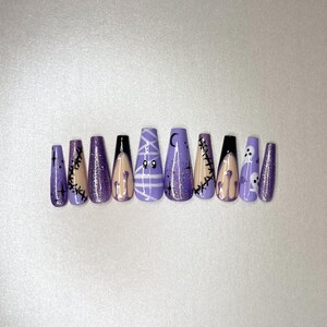 Purple Spooky Halloween Nails, Drip Nails, Mummy Nails, Ghost Nails ...