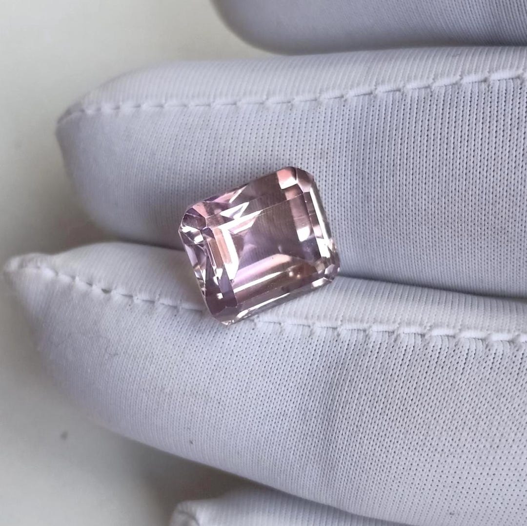 Unique Natural Amethyst Octagon Shape 6.60 Carat for Jewellery Unisex ...