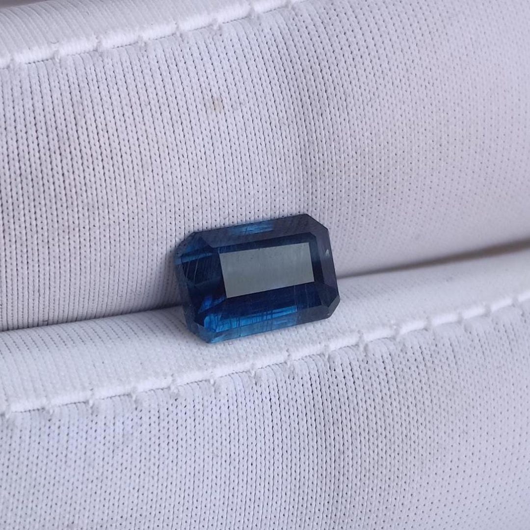 Octagon Royal Blue Color Kyanite 2.20 Carat for Jewellery Gift Birthday ...