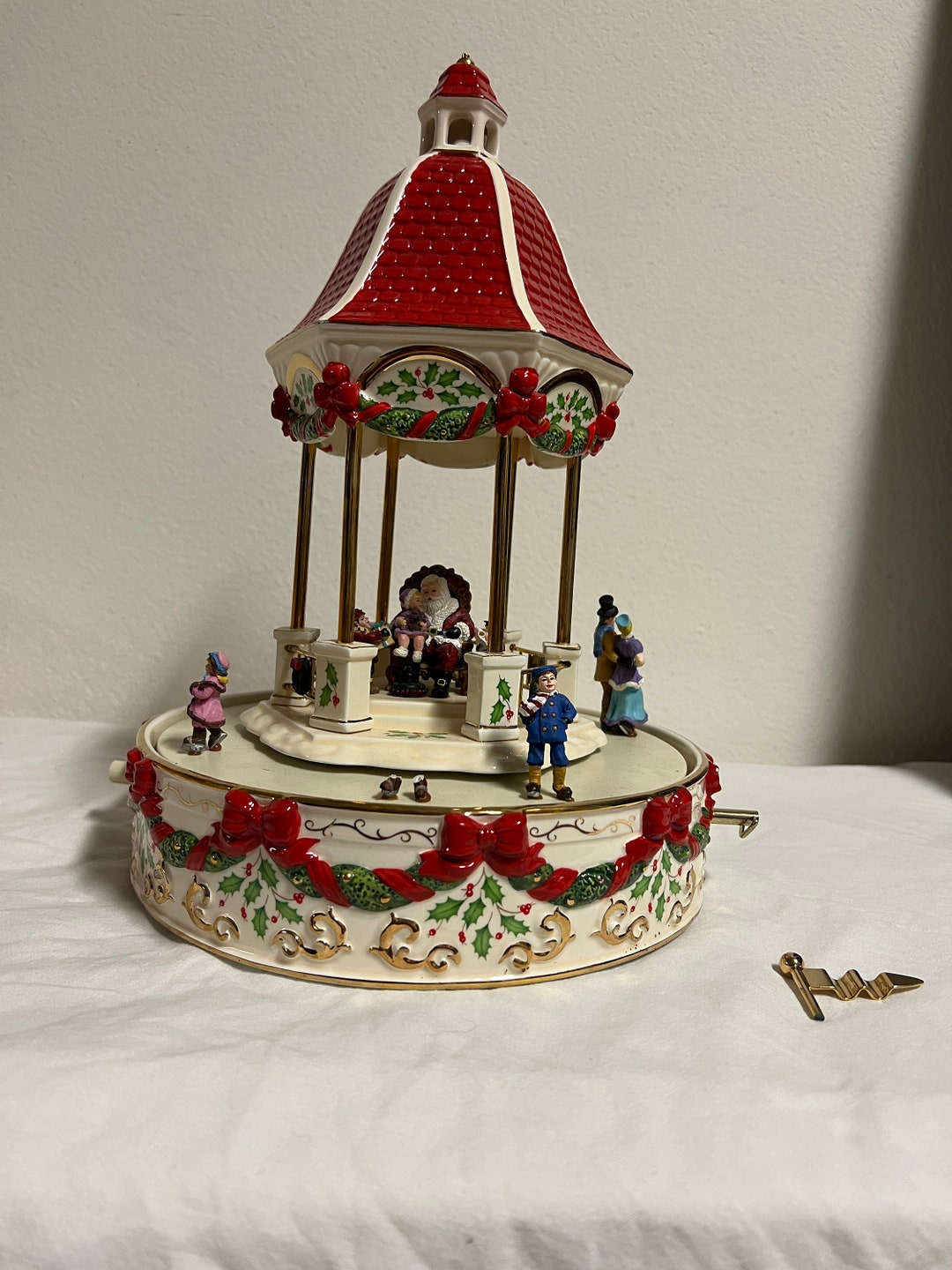 Limited Edition Lenox Porcelain Holiday Gazebo Table Centerpiece Music ...