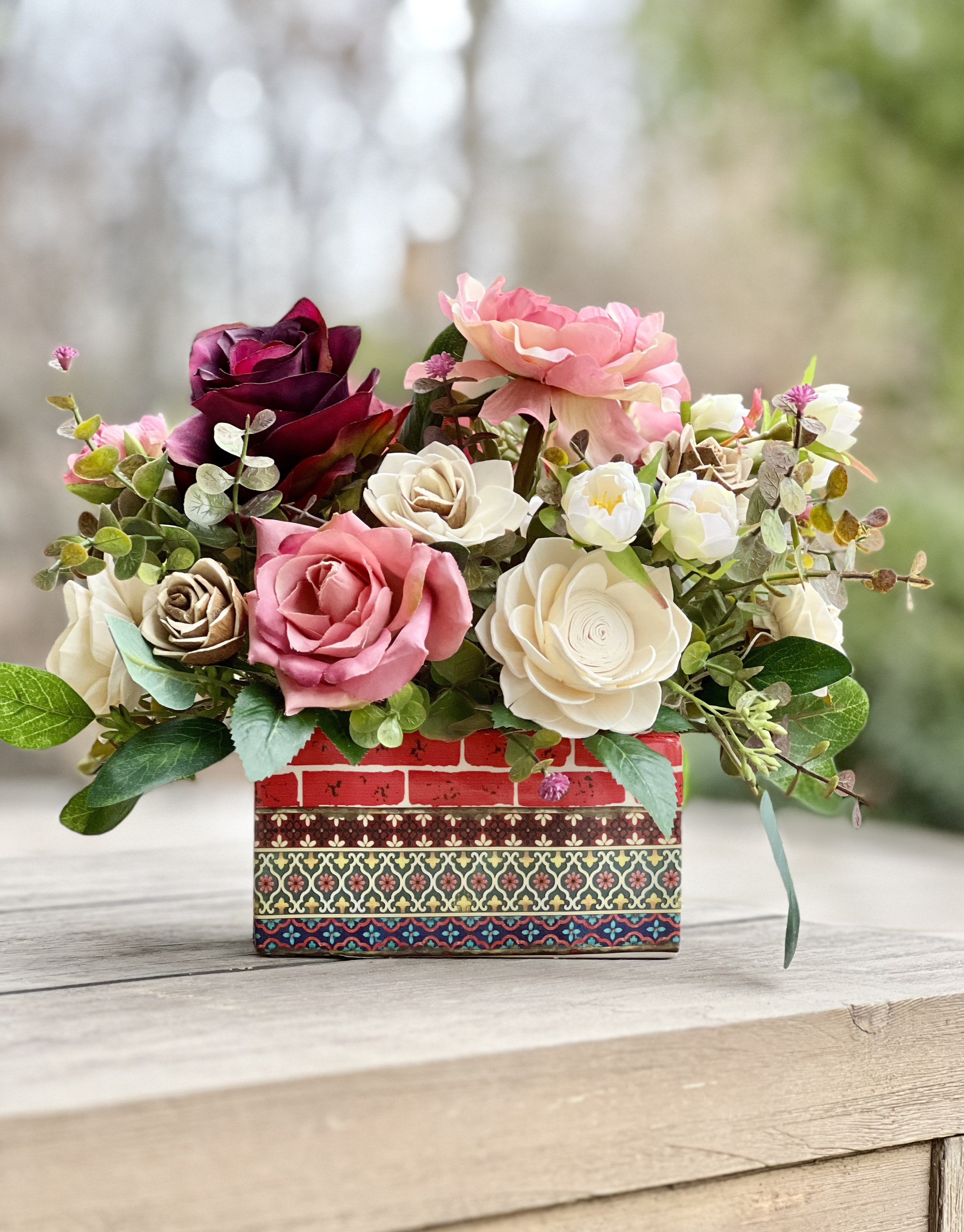 Circular Shaped Flower Arrangement