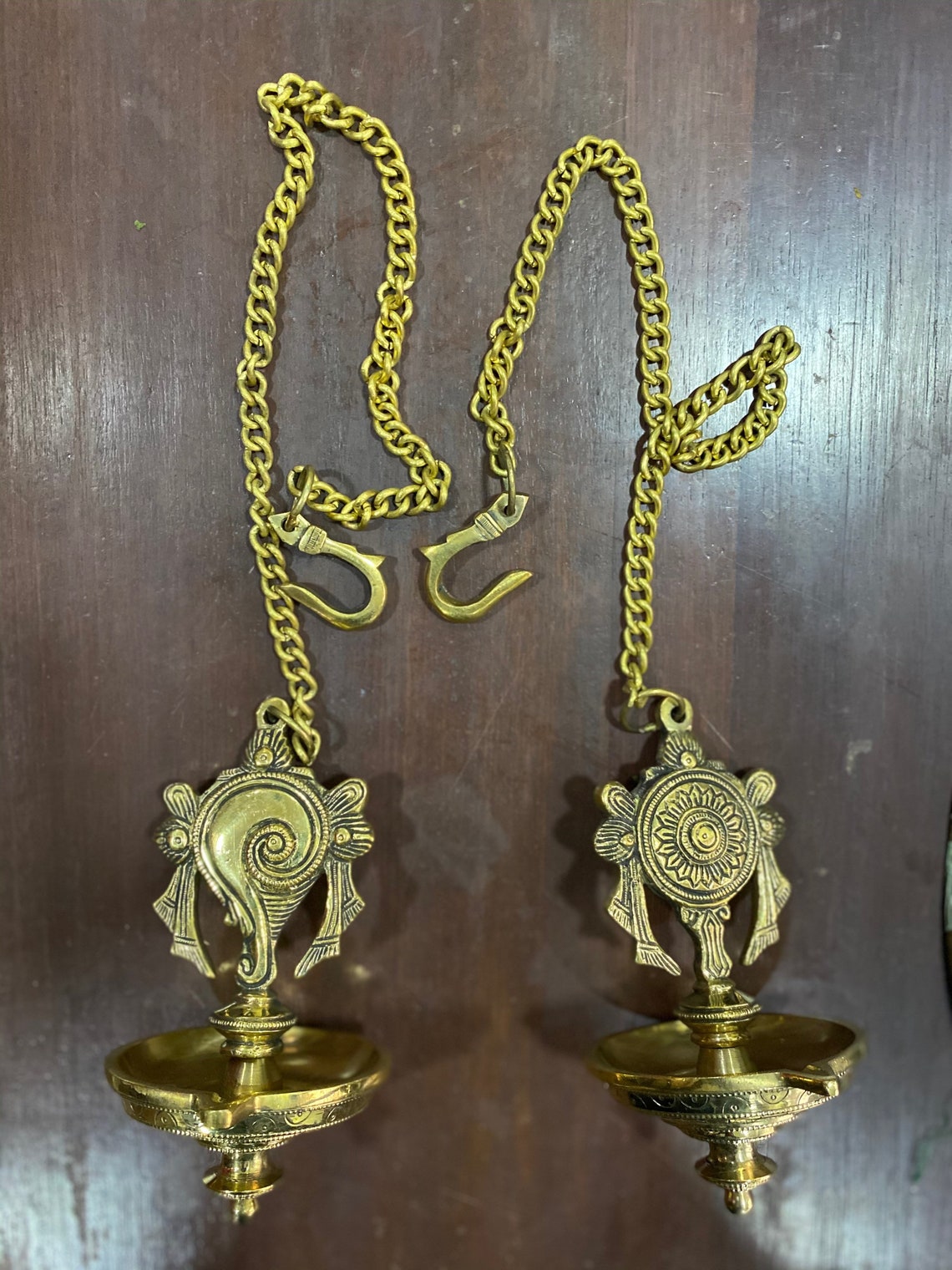 Brass Perumal Sangu Chakra Hanging Lamp or Vishnu Deepam oil - Etsy