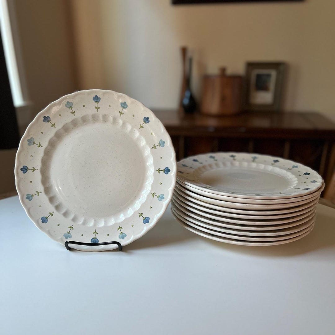 Sets of True Blue Dinner Plates by Metlox Poppytrail | Sets Sold ...