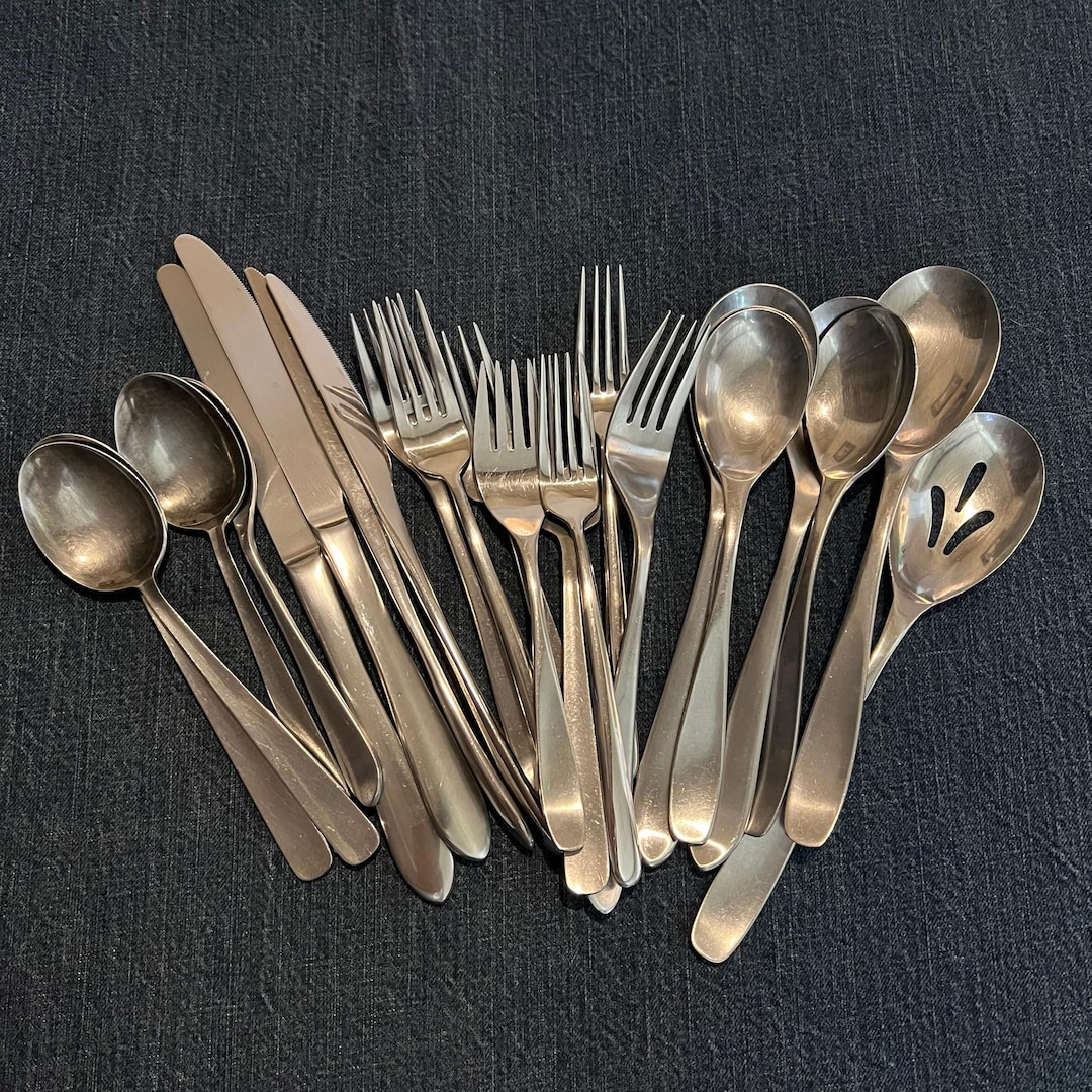 22 Piece Set of Vintage Sleek Modern Stainless Steel Silverware | Mid ...
