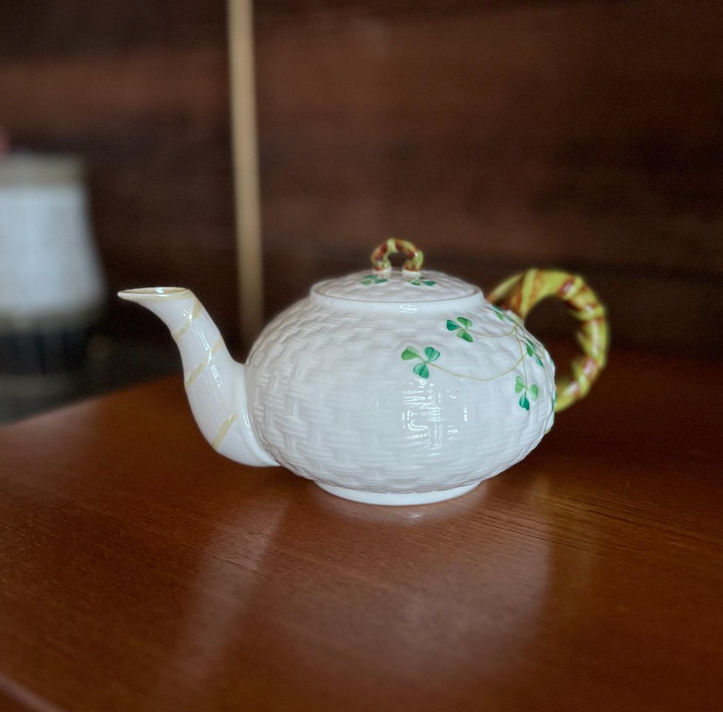 Vintage Irish Porcelain Shamrock 2 Cup Teapot by Belleek | Made in ...