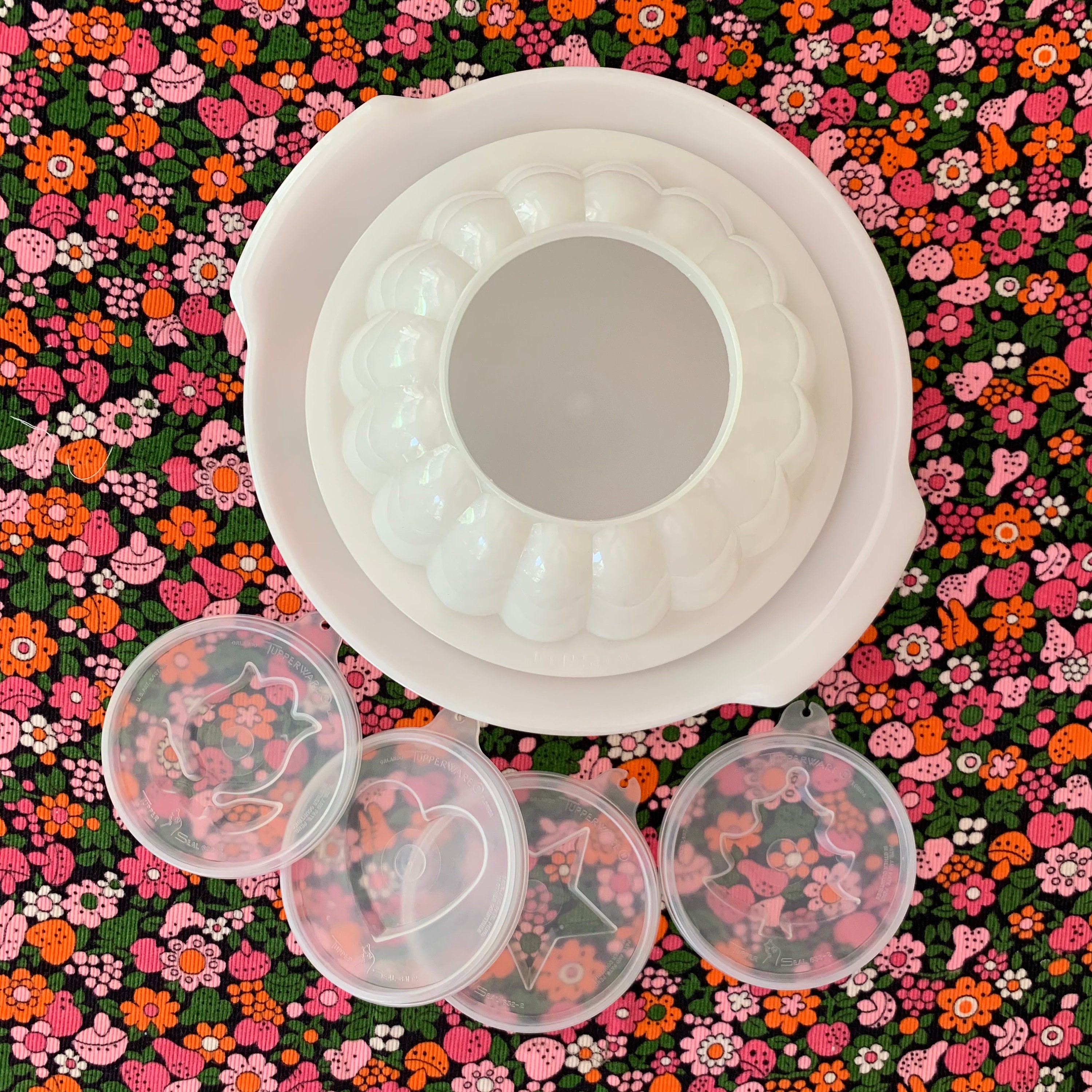 6 Piece Jel-N-Serve Mold and Accessories by Tupperware | Etsy