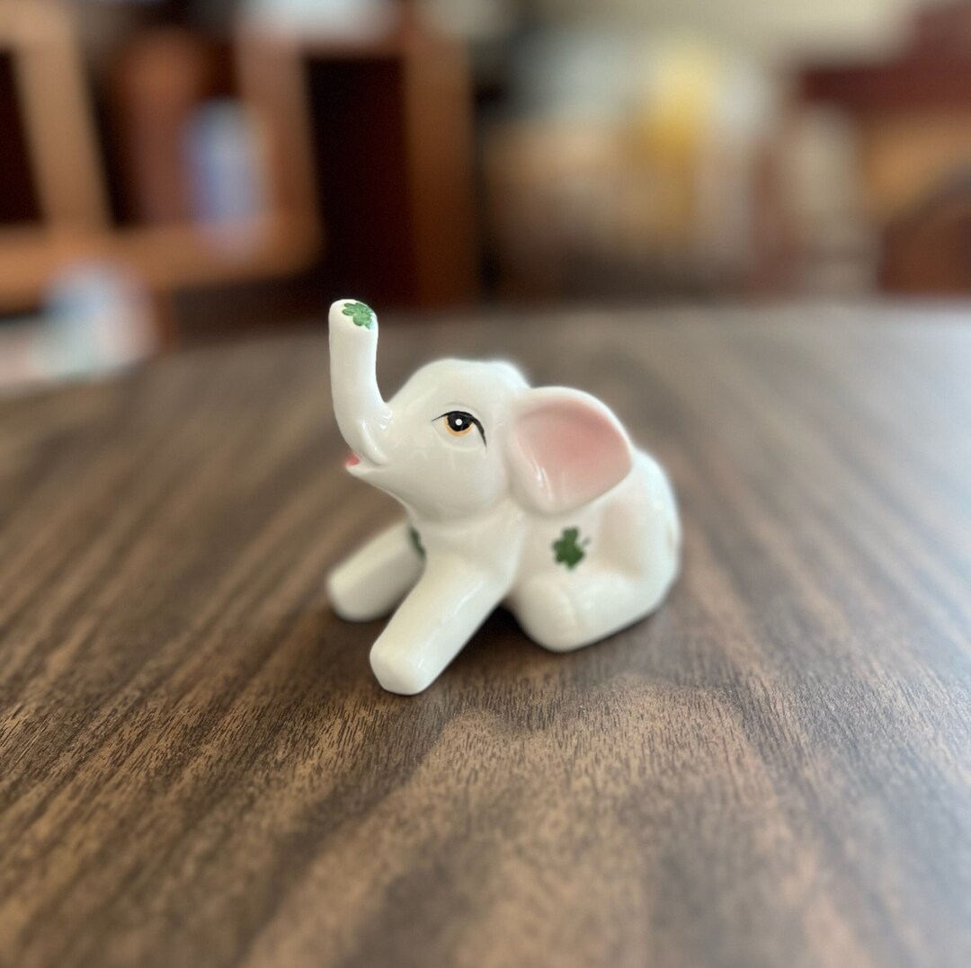 Vintage Lucky Clover Sitting Elephant Ceramic Collectible Figurines by ...