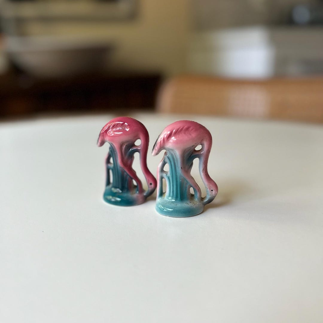 Vintage Pink Flamingo Salt and Pepper Shaker Set | Vintage Flamingo ...