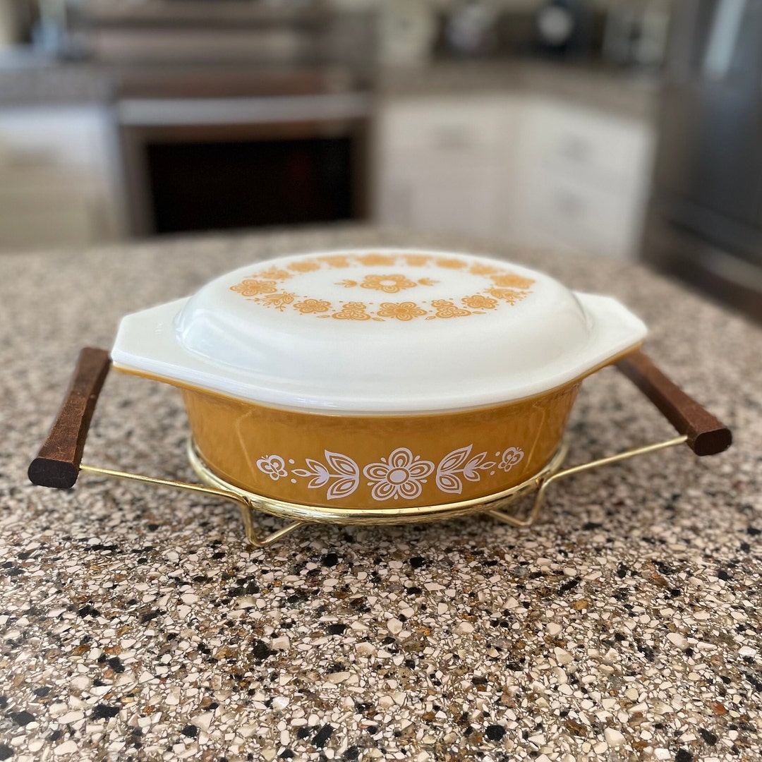 1 1/2 Quart Butterfly Gold Oval Casserole Dish W/cover and Wood Handle ...