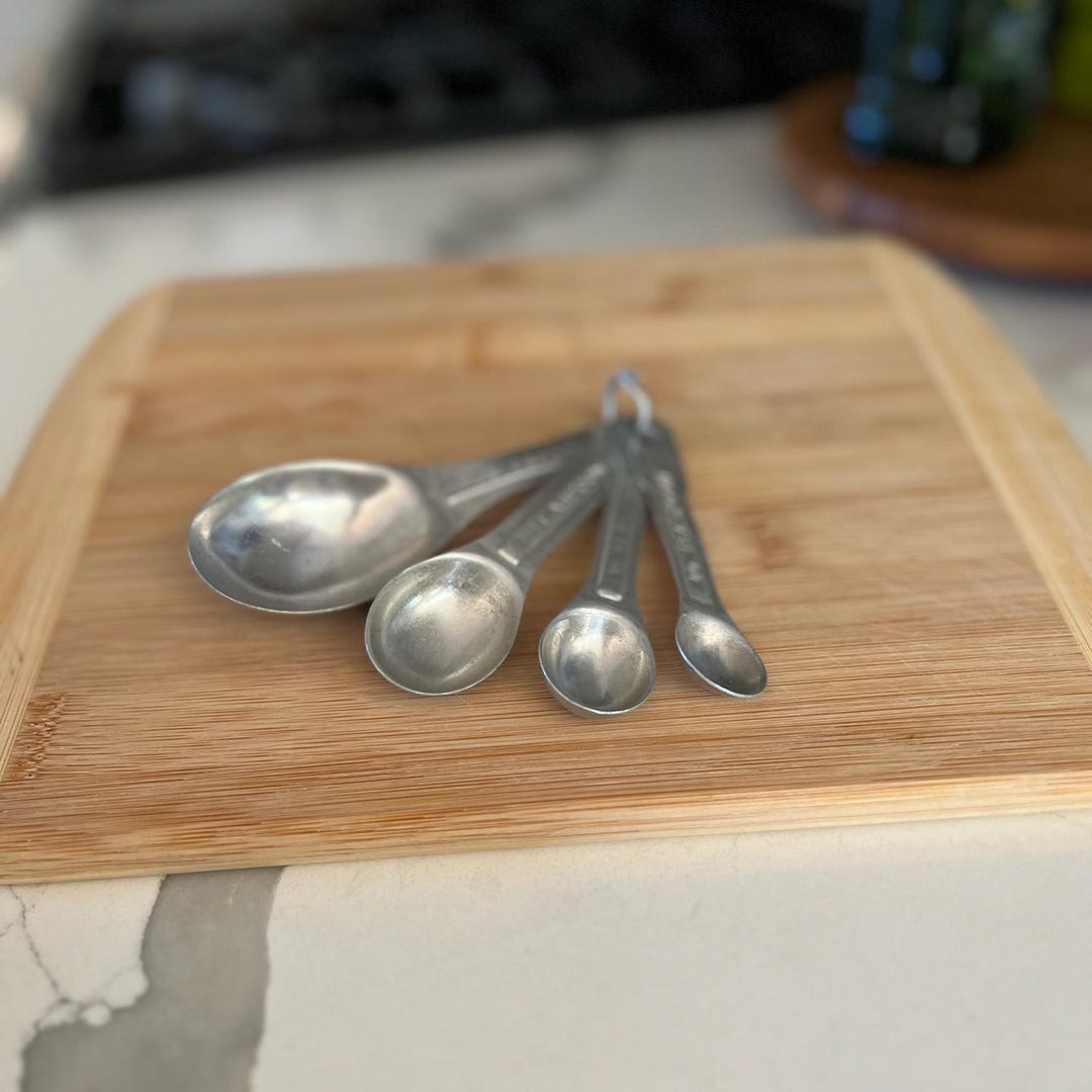 Set of 4 Vintage Aluminum Measuring Spoons Made in Hong Kong | Vintage ...