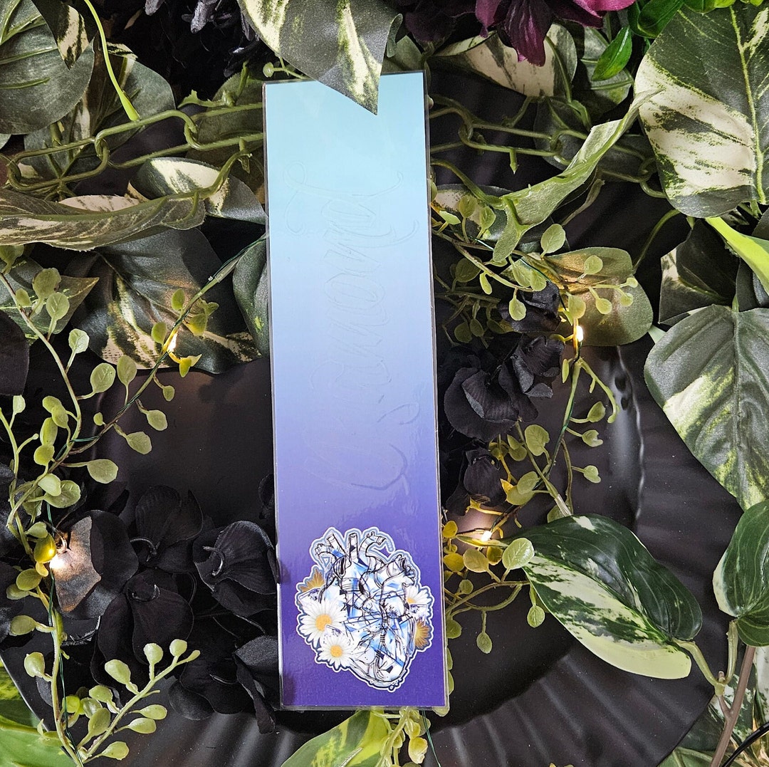 BOOKMARK: April Diamond Heart and Daisy Birthstone Crystal , Diamond ...