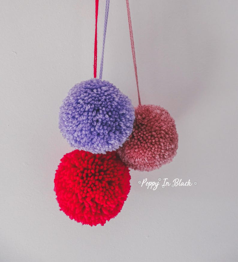 How to Make A Pom Pom - Templates and Instructions - Printable PDF - Etsy