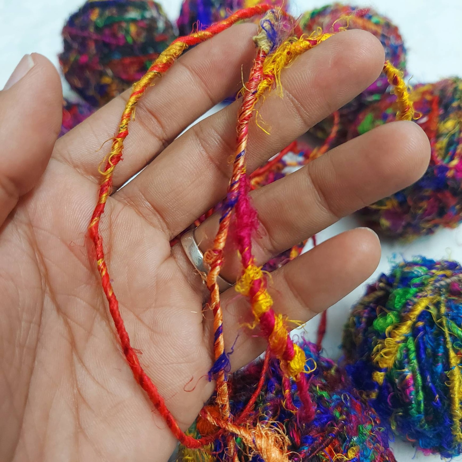 Recycled Handspun Sari Silk Fibre Yarn, Multicolored Yarn, Sari Silk ...