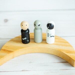 Outer Space Peg Doll Set, Alien and Astronaut Peg Dolls Set of 3 - Etsy