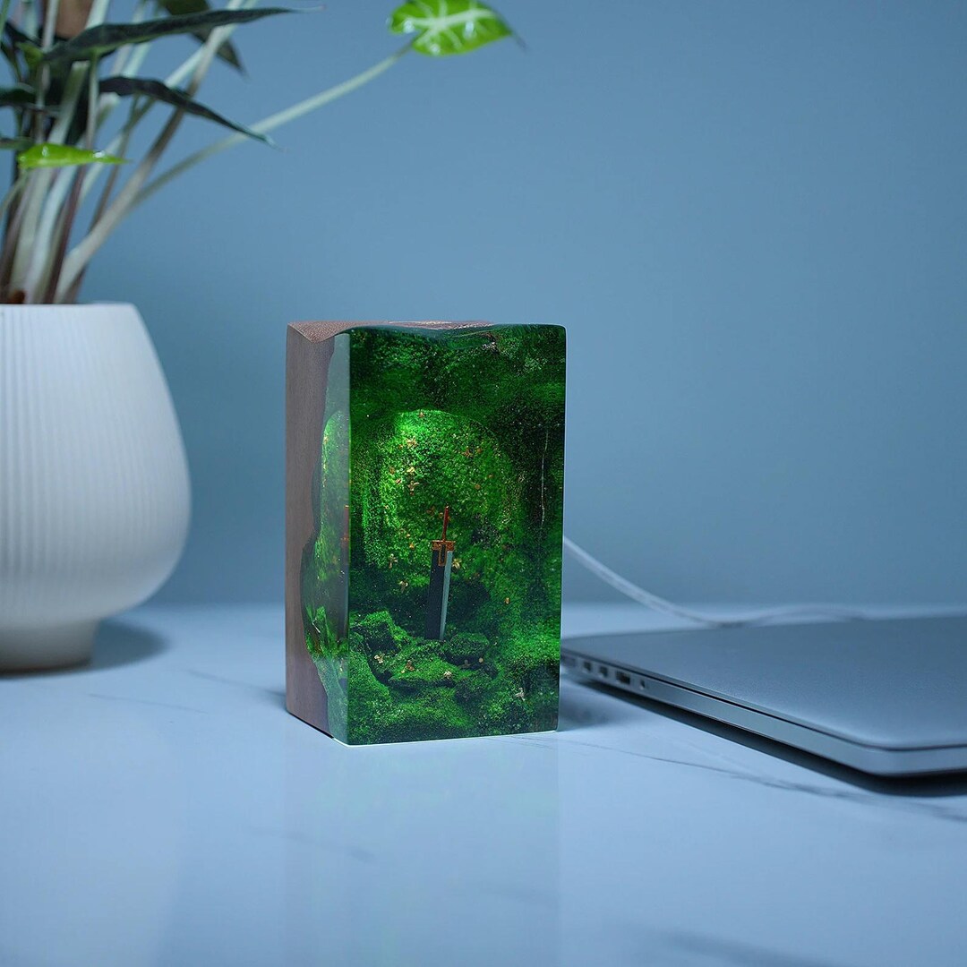 FF Rebirth Buster Sword Night Light - Handcrafted Resin Wood Lamp ...