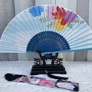 Blue Flower Pattern Folding Fan,beautiful and Elegant Silk Hand Fans ...