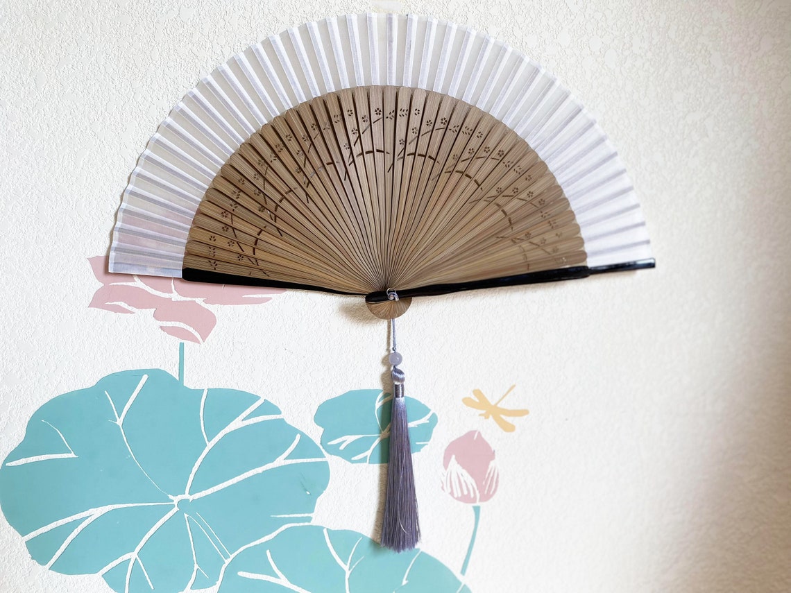 Beautiful White Classic Carving Folding Fan, Wedding Gift, Parents Gift ...