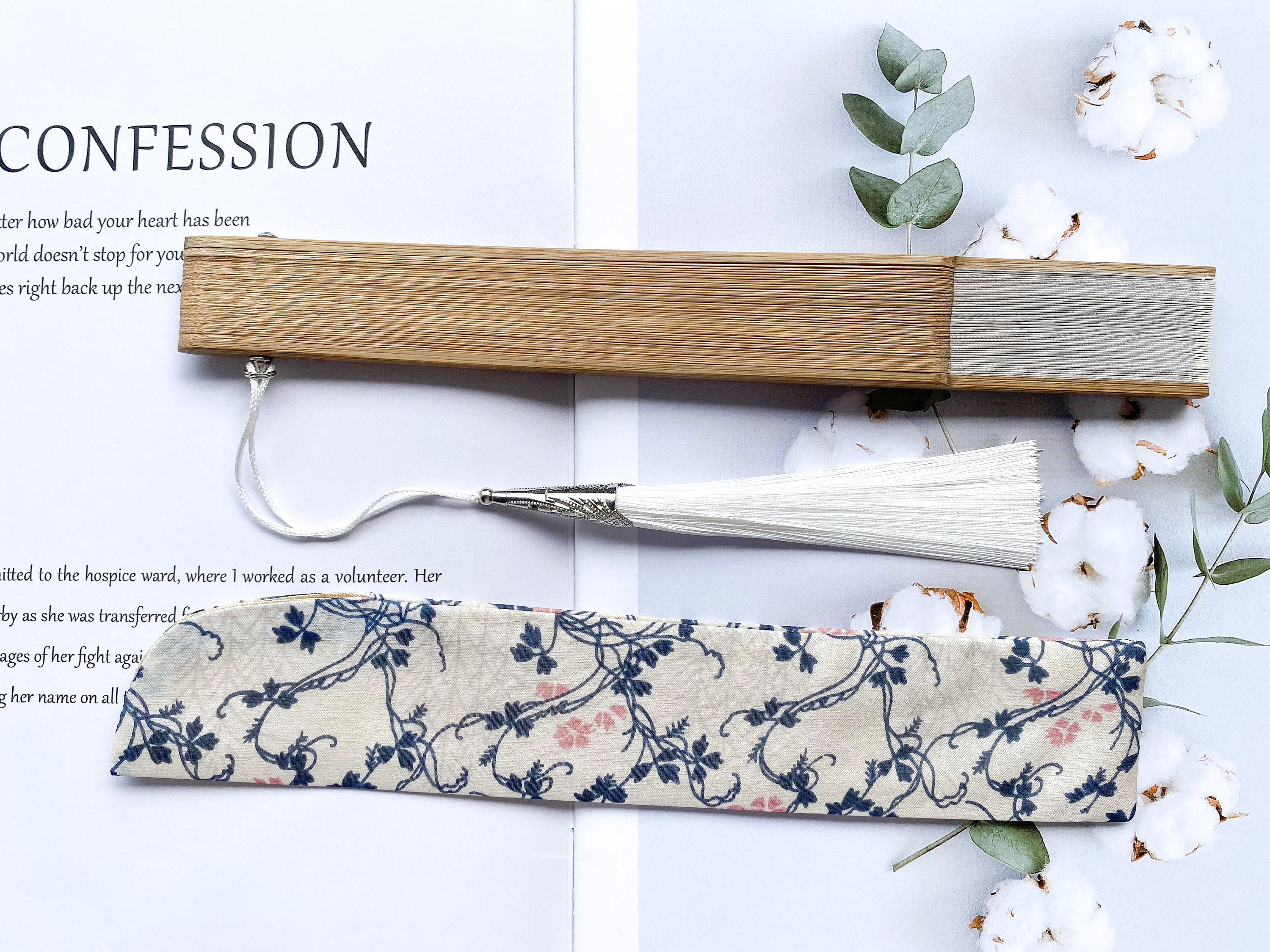 Antiquity Classic Hand Fan White Elegant Folding Fanparents - Etsy