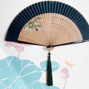 Beautiful Flower Pattern Hand Fan, Antiquity Folding Fan,parents Gift ...