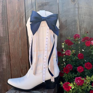 Custom Boot Bows | Boot Ribbons | Clasp on Boot Bows | University ...