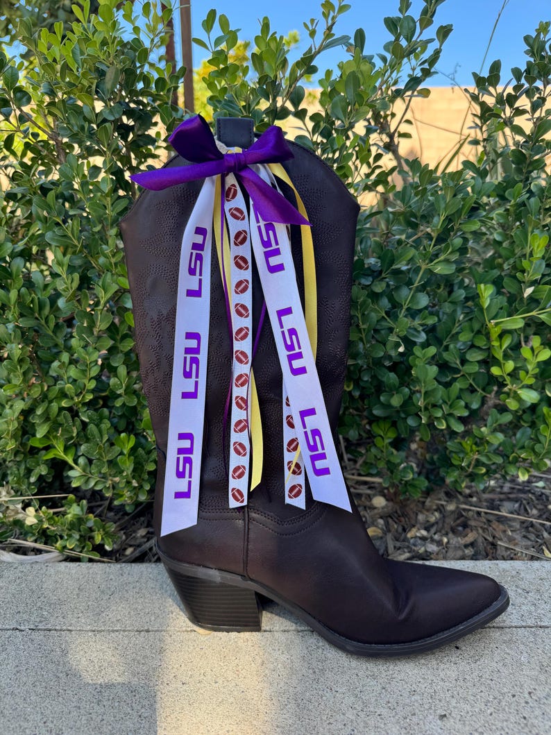 Custom Boot Bows | Boot Ribbons | Clasp on Boot Bows | University ...