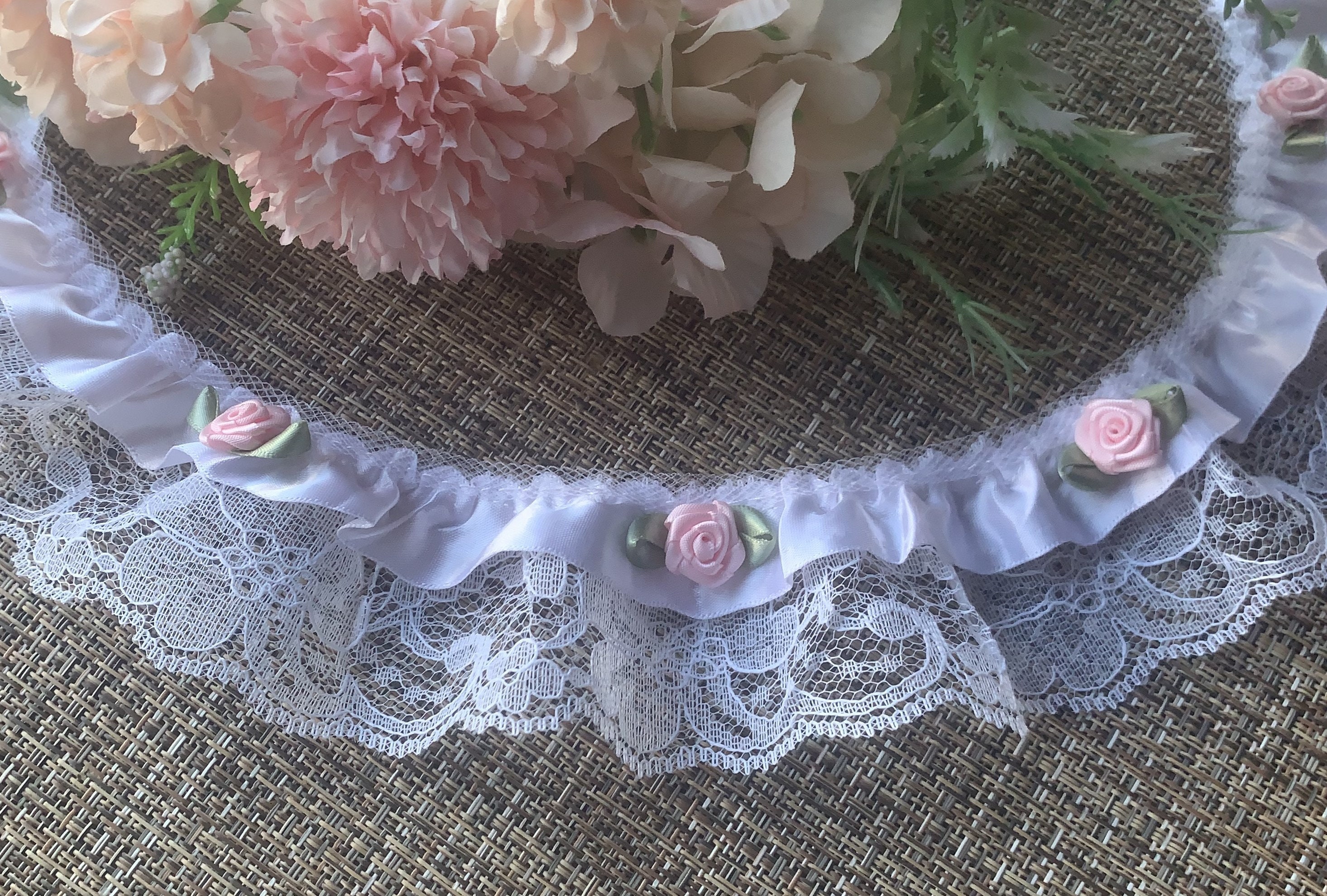 2 Inch Wide White Ruffled Lace With Pink Roses Price per Yard - Etsy