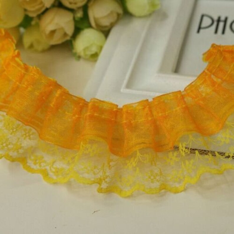 1 1/2 Inch Wide Ruffled Lace Price per Yard/select Color - Etsy