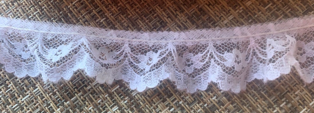 1 Inch Wide White Color Ruffled Lace Trim Ribbon Price per Yard - Etsy
