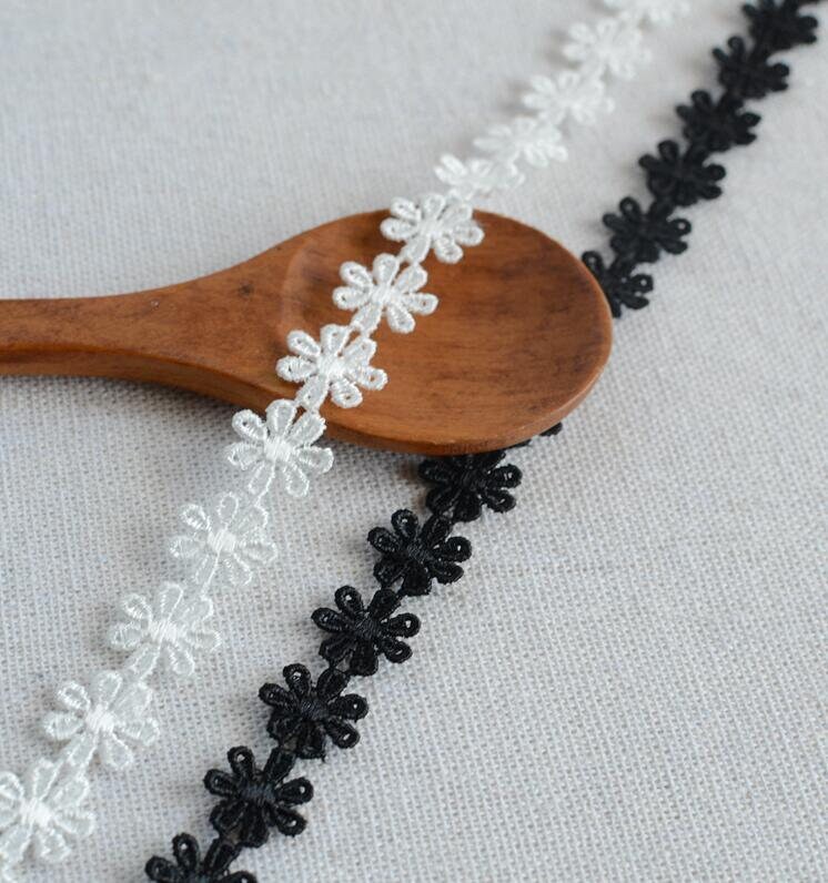 1/2 Inch Wide Daisy Trim Ribbon White or Black Color Price per - Etsy