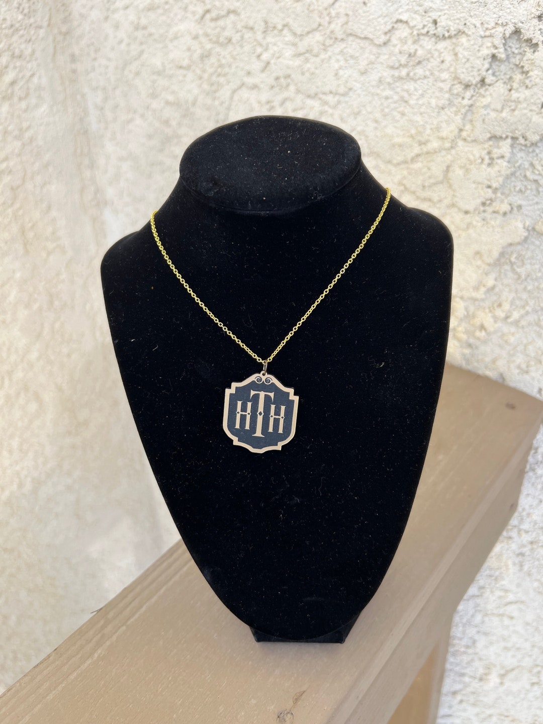 Hollywood Tower Hotel Logo Necklace - Etsy